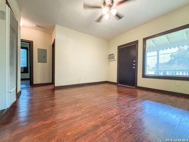 124 S Krueger Ave