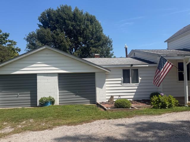 124 S Maple Street