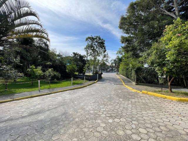 124 Solar das Bromélias apartamento 3 dormitórios para alugar em Bombinhas