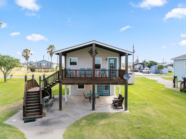 124 Seagull, Sargent, TX 77414