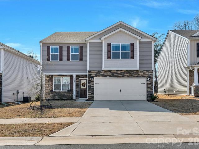 124 Sequoia Frst Dr, Mooresville, NC 28117 | MLS #4355 | Compass