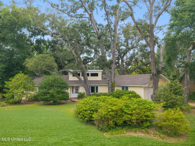 124 Shadowlawn Avenue