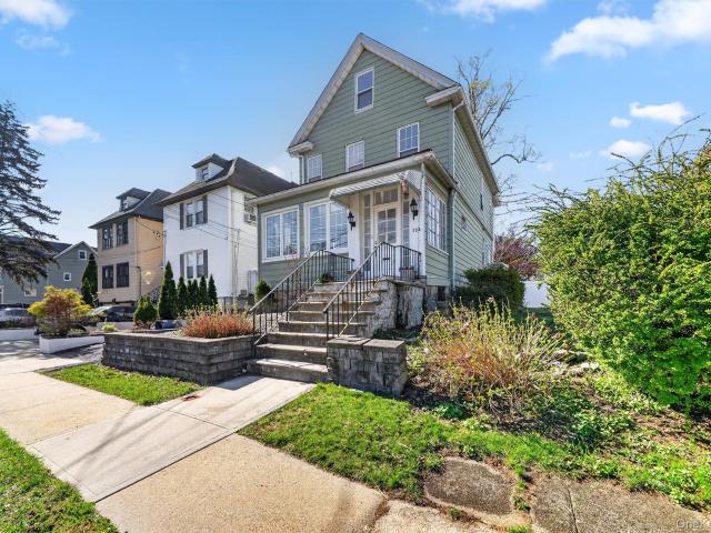124 Sherwood Avenue