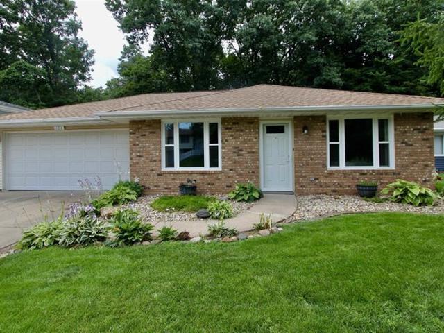 124 Shoshone Dr, East Peoria, IL 61611