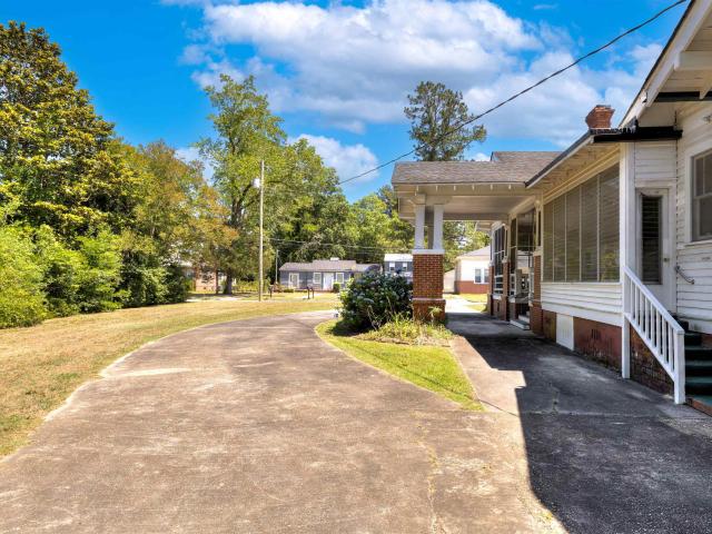 124 Singletary Ave