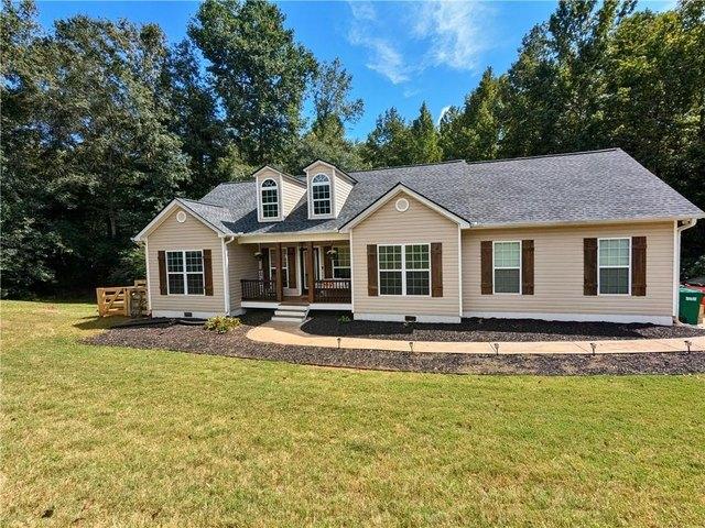 124 Sullivan Dr, Homer, GA 30547