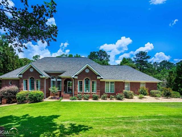 124 Sunny Point Cir, Lagrange, GA 30240