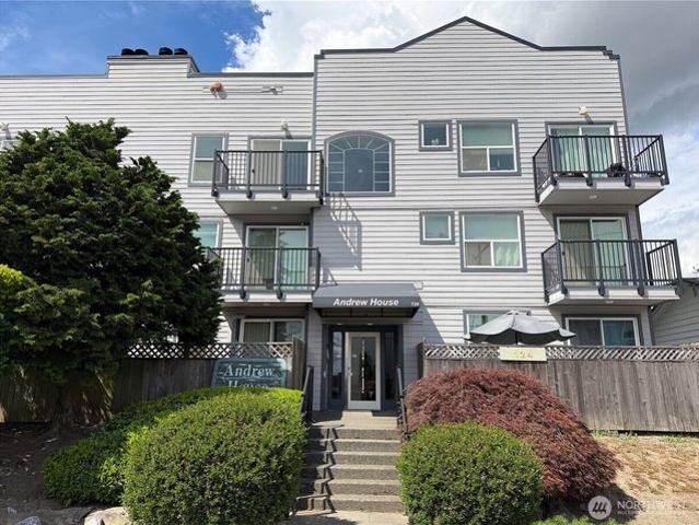 124 SW 154th St Apt 302, Burien, WA 98166