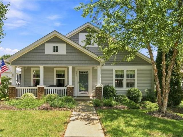 124 Parkview Ln, Advance, NC 27006