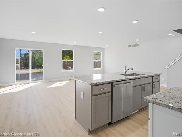 124 Parsons Lane