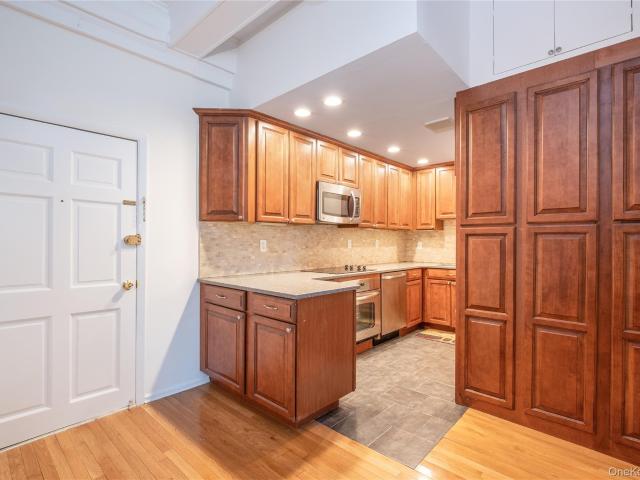 124 Pelhamdale Ave, Unit 9A, Pelham, NY 10803 | MLS #987610