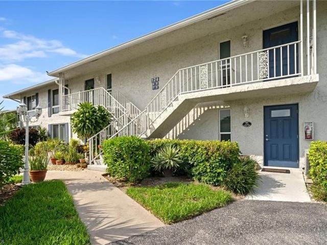 124 Penny Ln Apt 5, Naples, FL 34112