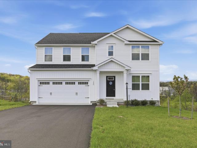 124 Peridot Dr, Chambersburg, PA 17202 | MLS #PAFL2034