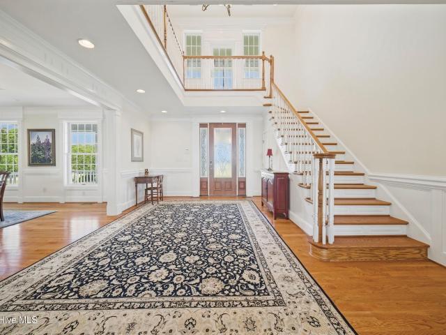 124 Queensview Court