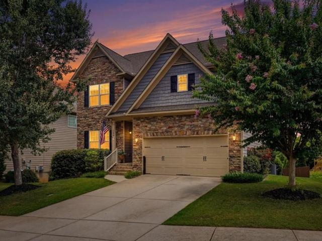 124 Raven Falls Ln, Simpsonville, SC 29681