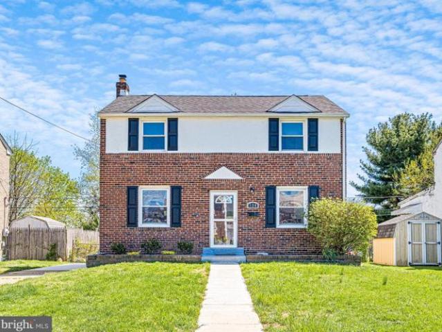 124 Riverview Dr, New Castle, DE 19720