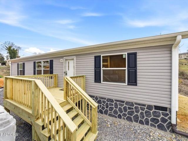 124 Riverview Dr, Loudon, TN 37774
