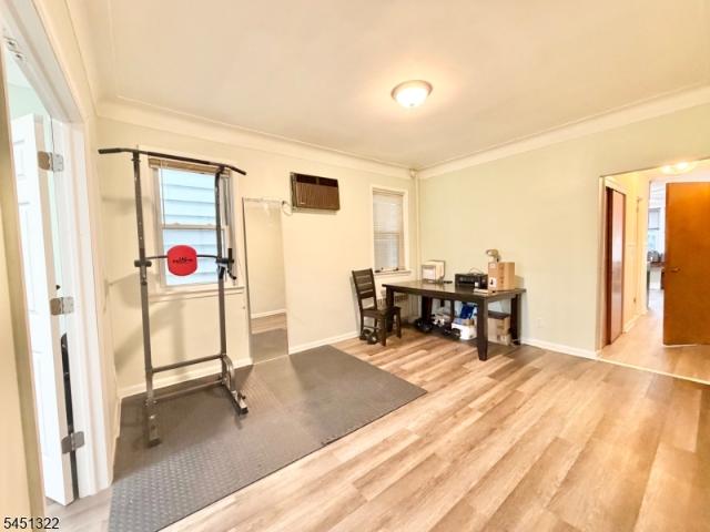 124 W 45Th St