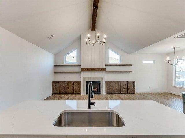 124 W 4th St, Arcadia, OK 73007