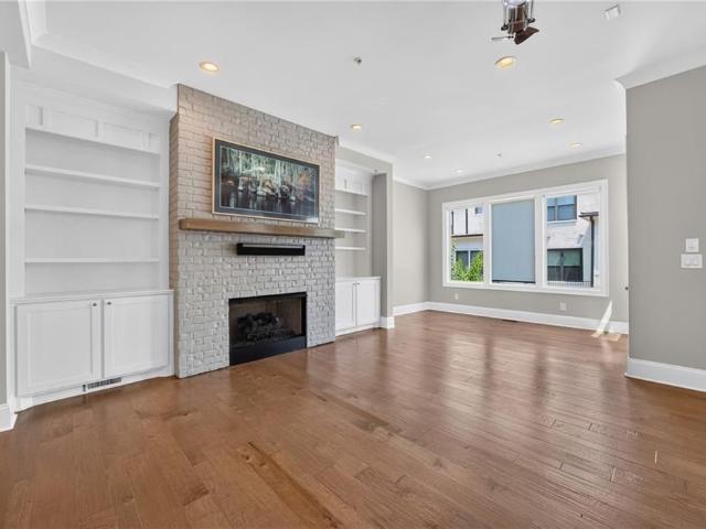 124 W Wieuca Road NE, Sandy Springs, US, GA