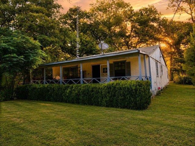 124 W Cedar Ln, Murchison, TX 75778
