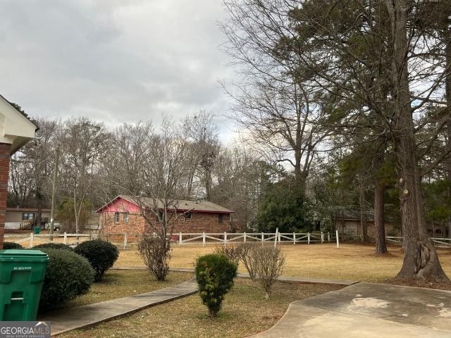 124 W Hogan Road