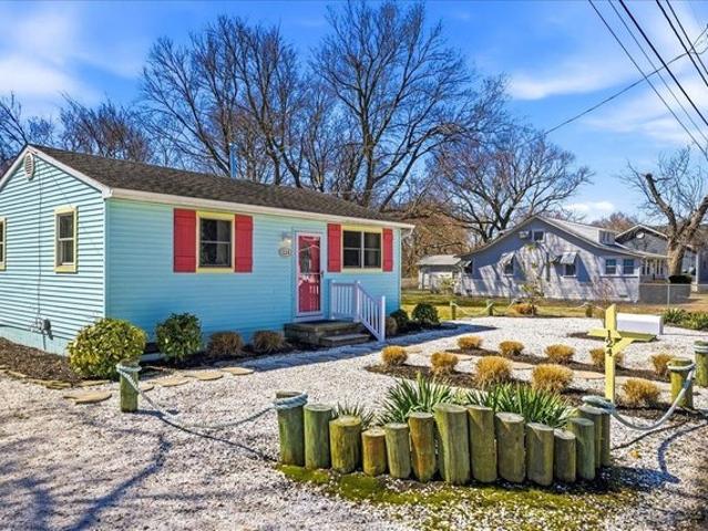 124 W New York Ave, Villas, NJ 08251