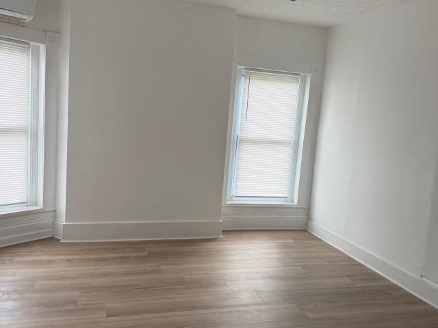 124 West College St. Unit 1