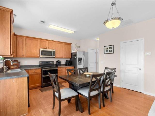 124 Wiley Parc Cir, Woodstock, GA 30188 | MLS #7784