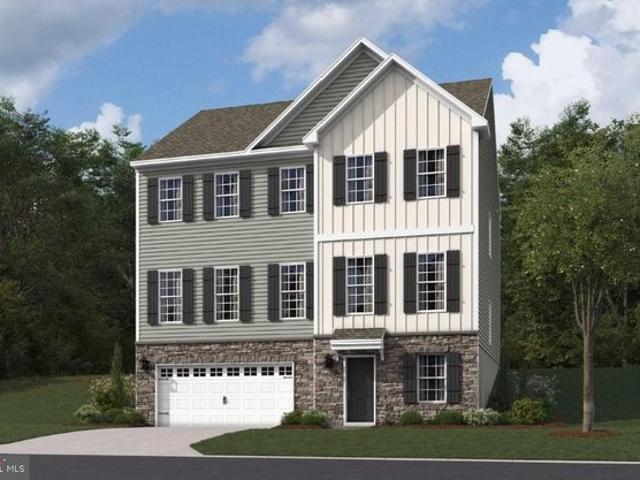 124 Winding Rd, Forks Township, PA 18040