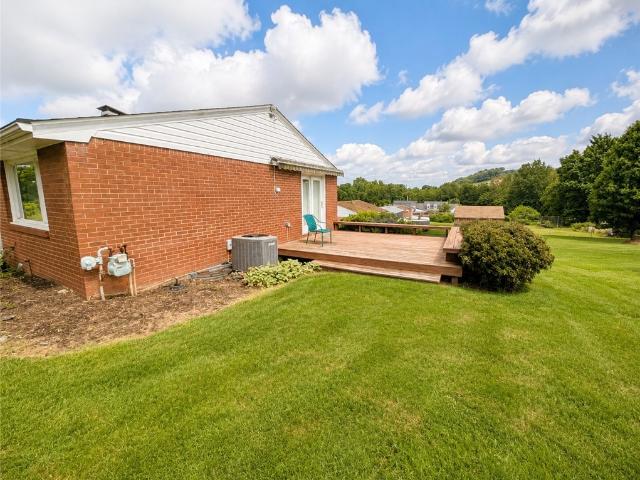 124 Tanglewood Dr