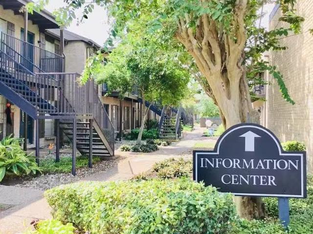 124 The Veranda Apartments