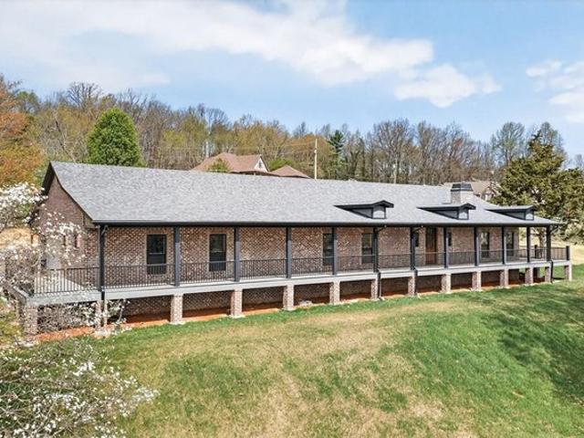 124 Virginia Ave, Livingston, TN 38570