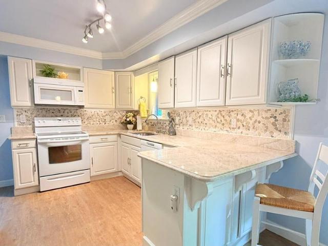 12541 Adobe Circle