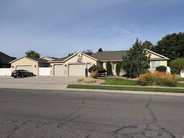 12548 S Harvest Spring Ln, Riverton, UT 84096