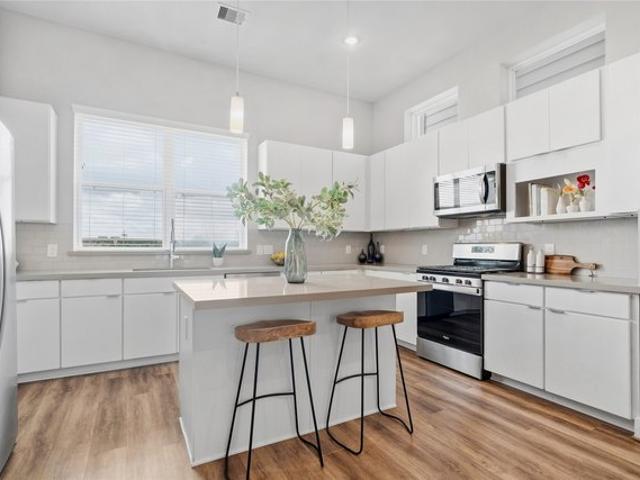 1254 N Post Oak Rd Unit A, Houston, TX 77055