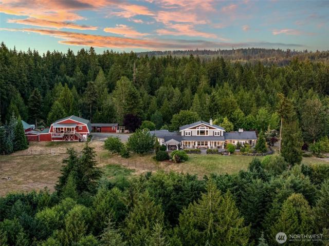 1254 NE Raspberry Ridge Lane