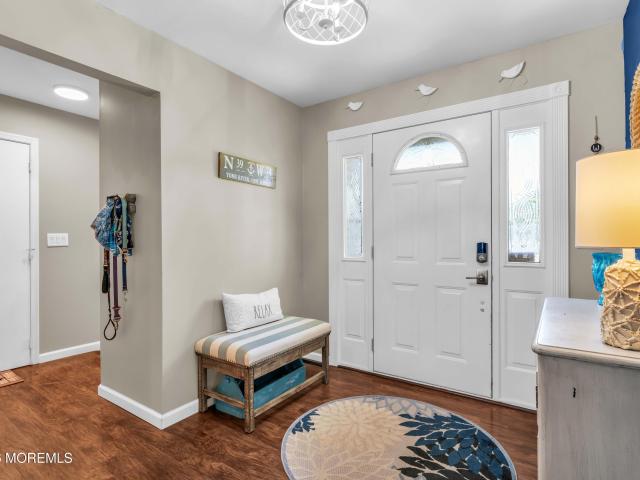 1254 Hereford Close