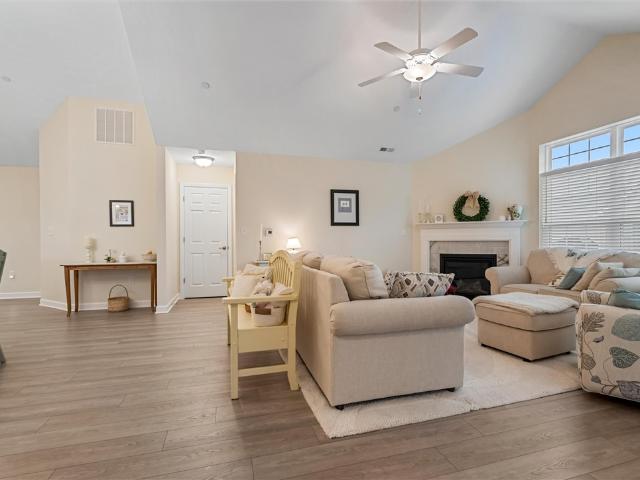 1254 Sandy Ridge Dr