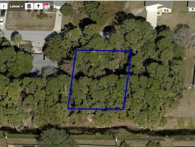 1254 Waffle St SE, Palm Bay, FL 32909