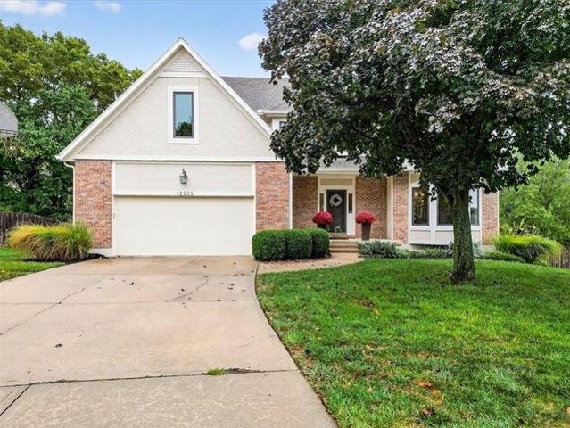 12553 Grandview St, Overland Park, KS 66213