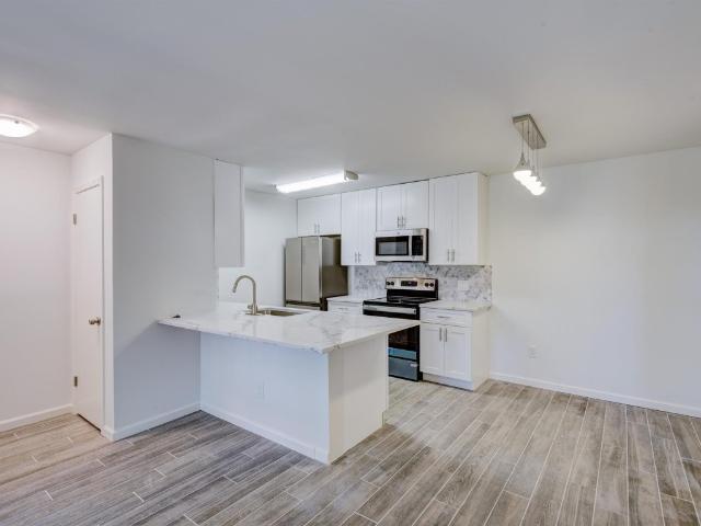 12550 Whittington Dr, Unit 203, Houston, TX 77077 | MLS #64314