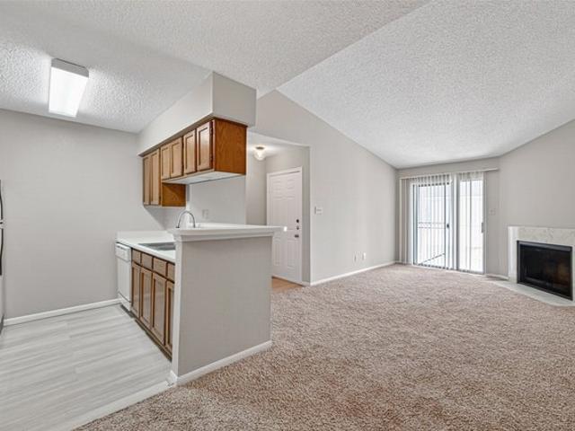 12550 Whittington Dr Apt 610, Houston, TX 77077