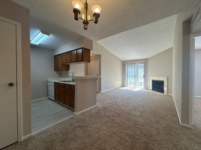 12550 Whittington Dr Apt 610, Houston, TX 77077