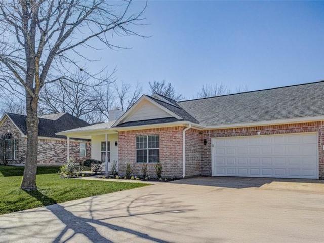 12551 Lake Conroe Hills Dr, Willis, TX 77318