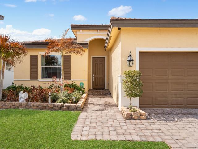 12552 NW Toblin Ln, Port St. Lucie, FL 34987 | MLS #R11165 | Compass