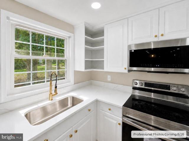 12555 Cross Country Lane