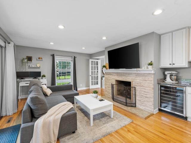 12556 N La Belle Ct