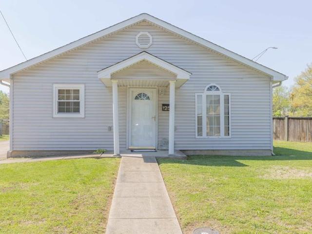 1255 Maple Ct, Evansville, IN 47714