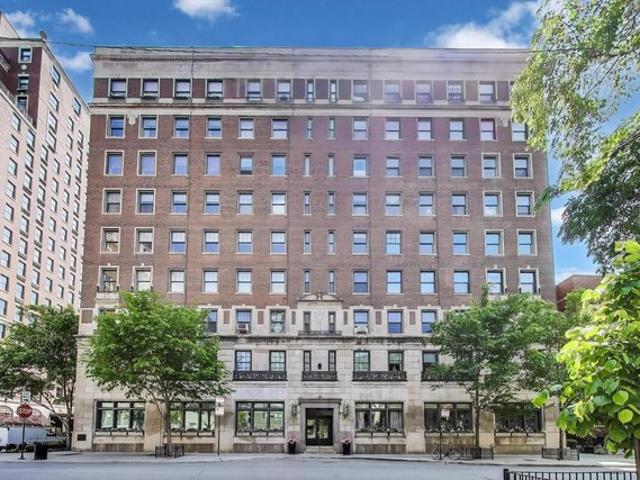 1255 N State Pkwy Apt 3B, Chicago, IL 60610
